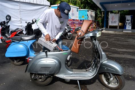 PARADE KONVERSI MOTOR LISTRIK ANTARA Foto
