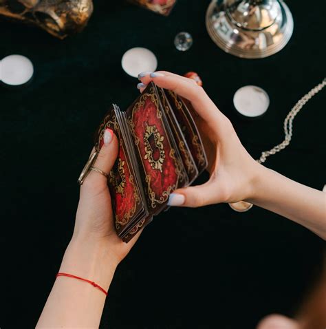 Modi Per Leggere Le Carte Dei Tarocchi Cartomanzia Serena