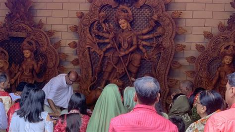 Check Out 10 Durga Puja Pandals In Kolkata That You Should Definitely