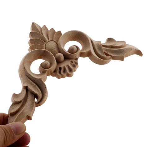 Statue deco Équerre sculptée à moulures fleuries pour meuble vintage
