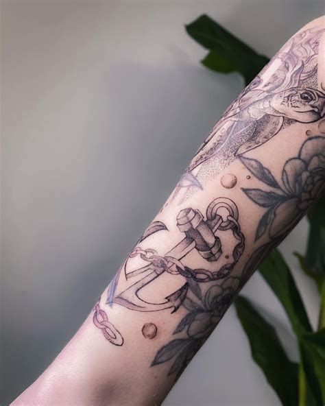 Tatuaż na przedramieniu damski 60 inspirujących pomysłów