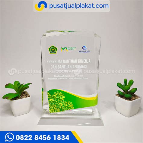 Plakat Penghargaan Akrilik Custom Pusat Jual Plakat