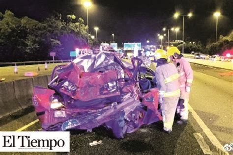Al menos 5 muertos y 30 heridos por accidente de autobús turístico en