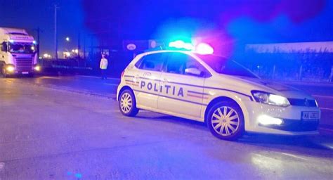Trafic blocat pe DN6 în jurul localității Teregova Un șofer a pierdut
