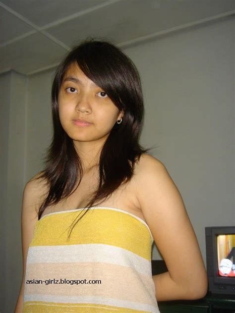Cute Asian Girls Posing Nude Porn Videos Newest Women Rq Fpornvideos