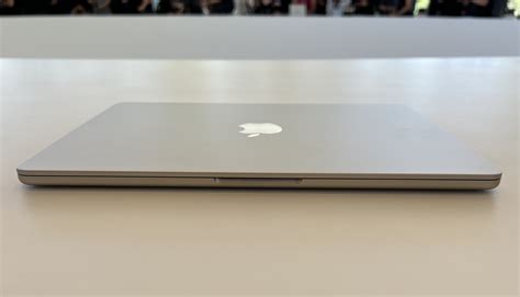 Apple Macbook Air 13 M2 Chip 256GB SSD Space Grey MLXW3X A