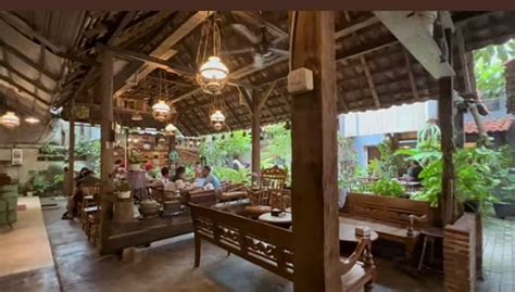 6 Tempat Kuliner Di Tangerang Selatan Ada Vintage Ala Jogja Hingga