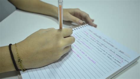 Enem Confira as principais apostas para os temas da redação