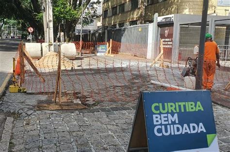 Avenida Getúlio Vargas tem bloqueio parcial para obra de contenção de