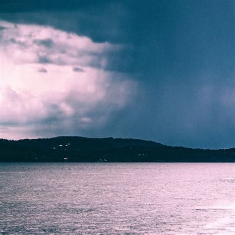 Amazon MusicでMeditation Rain Sounds Rain for Deep Sleep Rain Sounds