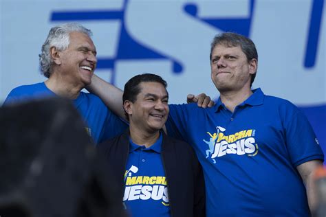 Na disputa pelo apoio de evangélicos Tarcísio Caiado e Nunes vão à