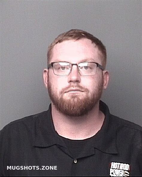 LAUE EDMUND JAMES 04 12 2023 Dubuque County Mugshots Zone