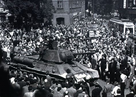 Volksaufstand Vor Jahren Sowjetische Panzer Gegen Ostdeutsche Arbeiter