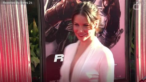 Evangeline Lilly On Being Cornered Into Semi Nude Scene On Lost