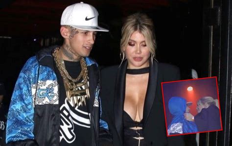 Se Filtr Un Video S Per Fuerte De Wanda Nara Y L Gante A Los Besos En