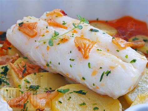 Merluza Al Horno Con Patatas El Cocinero Casero Pescados Y Mariscos