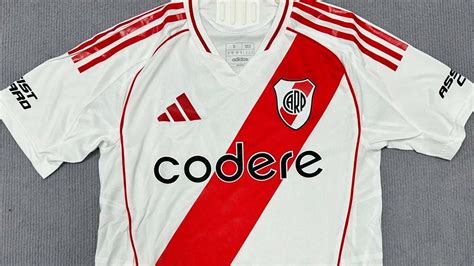 El Llamativo Modelo De La Nueva Camiseta Suplente De River Que Se