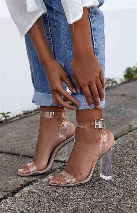 Tendencia Sandalias Transparentes Para Esta Temporada
