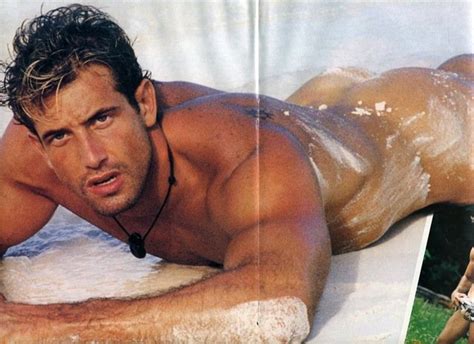 Eugenio Derbez Desnudo