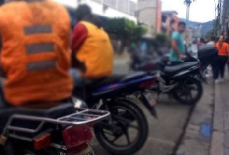 Ndesapature Le Metieron Un Balazo En La Cabeza Para Robarle La Moto