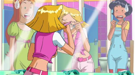 Totally Spies Caps On Twitter