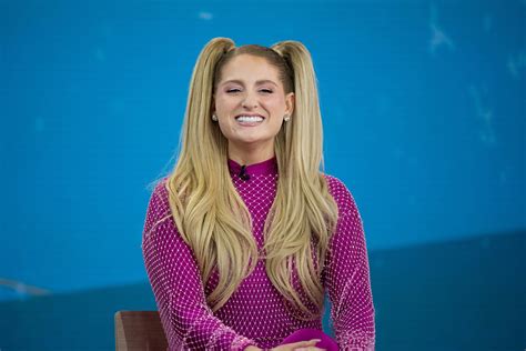 Meghan Trainor Naked Busty Porn Pics