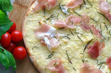 Pizza Z Ziemniakami I Prosciutto