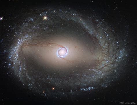 Galaxia Espiral NGC 1512 El Anillo Interior Portalastronomico