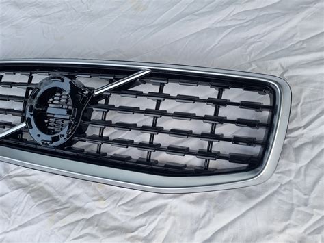 Atrapa Grill VOLVO S60 V60 18 20 R DESIGN 5908256873870 AD TEC