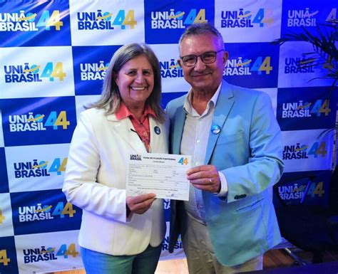 Glória Menegotto se filia ao União Brasil e confirma pré candidatura à