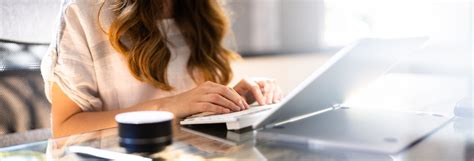 Trabalho Híbrido Conheça As Vantagens E Desvantagens IBGEM Descubra