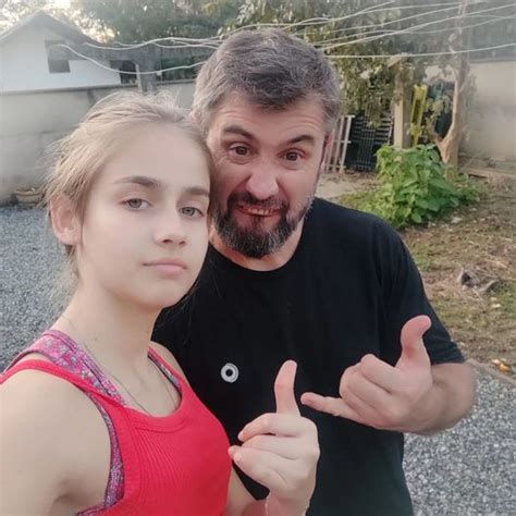 Desaparecida família tenta encontrar Valentina Justino da Silva