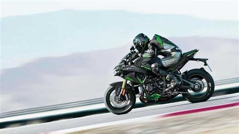Kawasaki Launches The Z H And Z H Se In India