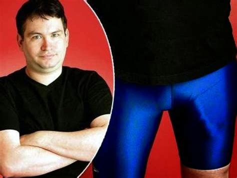 Hombre Con Pene Mas Grande Del Mundo Detenido Por Bulto Sospechoso