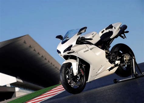 WALLPAPERS Heavy Bikes Latest Bike Wallpapers Worlds Fastest Bikes
