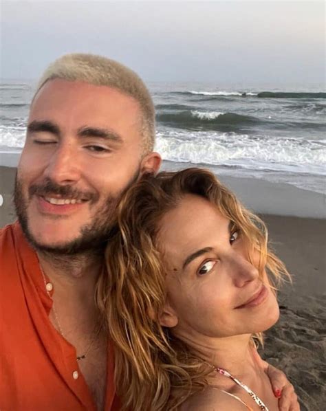 Barbara D Urso In Vacanza Brinda Struccata Cos Sei Pi Bella