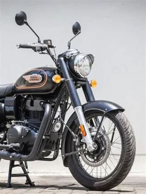 Royal Enfield Bullet Military Silver Edition Price Features