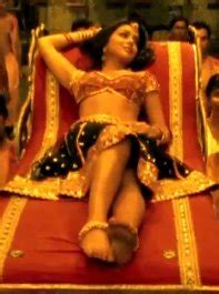 Naked Shriya Saran In Zila Ghaziabad