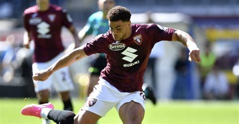 Ultimora Il Torino Perde Adams Fuori Per Infortunio Ecco Il Suo