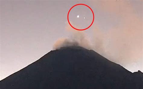 Venus y Saturno danzan encima del Popocatépetl Video Aristegui Noticias
