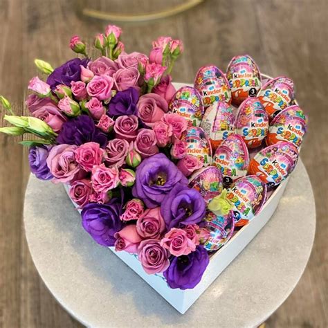 Rosas Rojas En Caja Coraz N Negro Amor Kinder Con Tapa Yaakun Flores