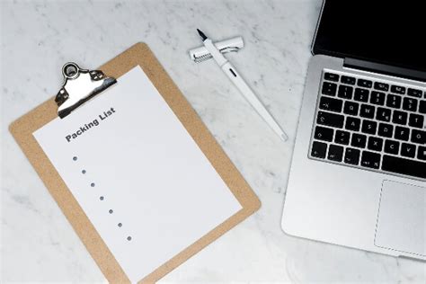 Qué llevar en la maleta Lista de cosas checklist descargable