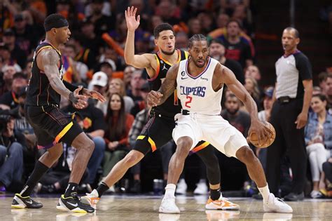 Kawhi Leonard renueva con los Clippers por tres años y 152 millones de