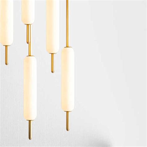 Lâmpada de suspensão led em latão e vidro design elegante