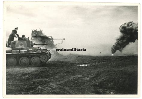 Orig Foto Panzer 38 T Beutepanzer Tank M Tarn Camo Bei Angriff Im