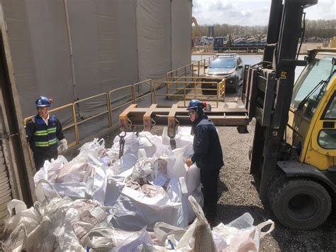 PF destrói mais de 3 toneladas de cocaína Polícia Federal