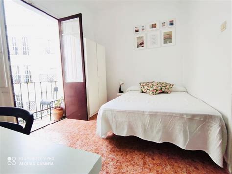 Alquiler de Habitación en calle Huerto del Conde 28 La Victoria