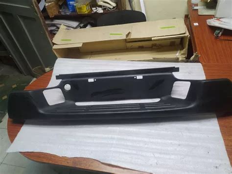 Goma Central Parachoque Trasero Chevrolet Luv Dmax Mercadolibre