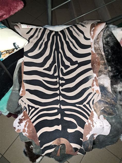 Sztuczna skóra zebra krowa dzik 60x90 dywan dywanik Olkusz OLX pl