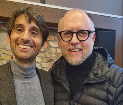 Il Perbenista satira politica gossip ed attualità